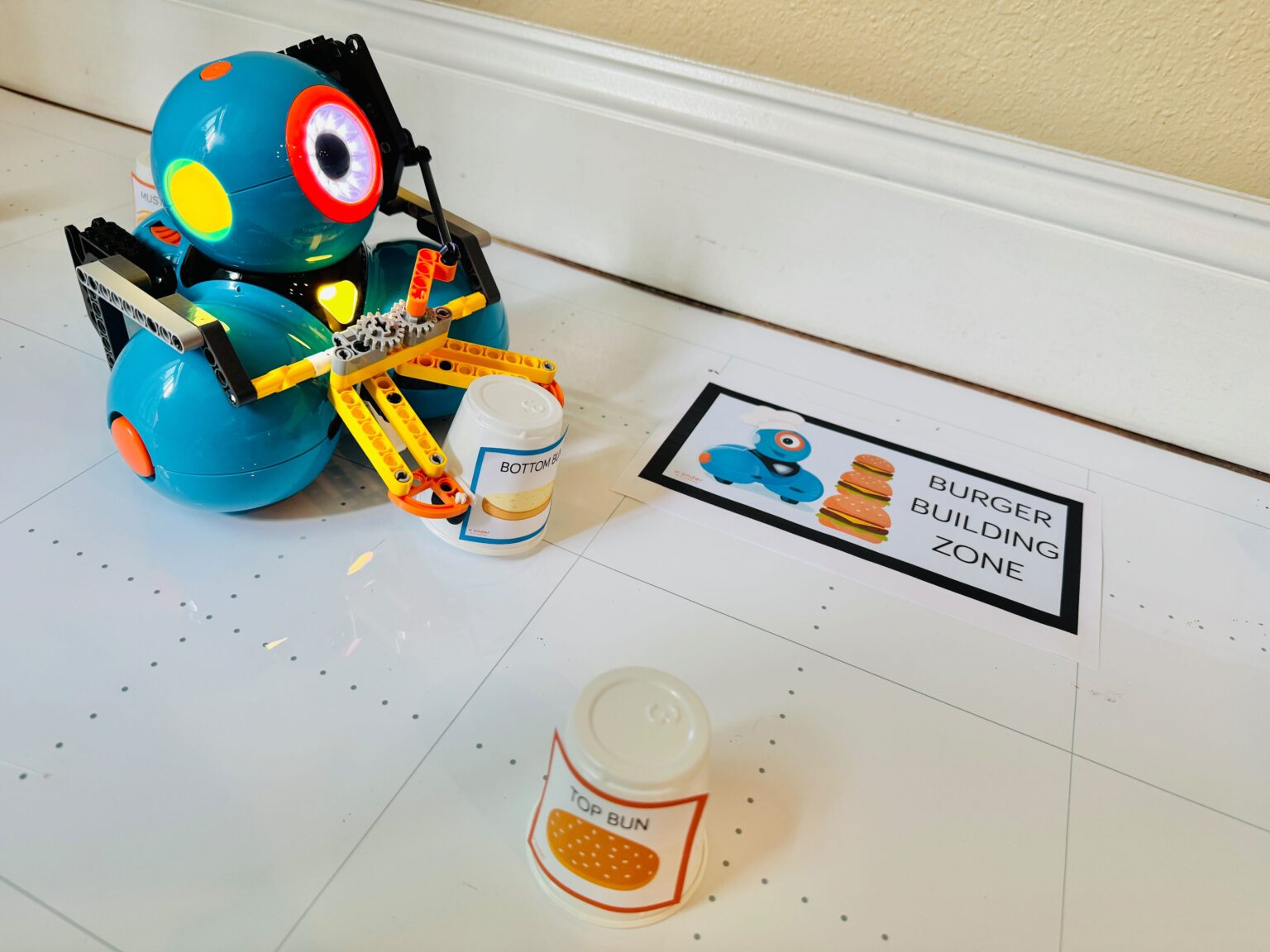 Build a Burger with Gripper Building Kit